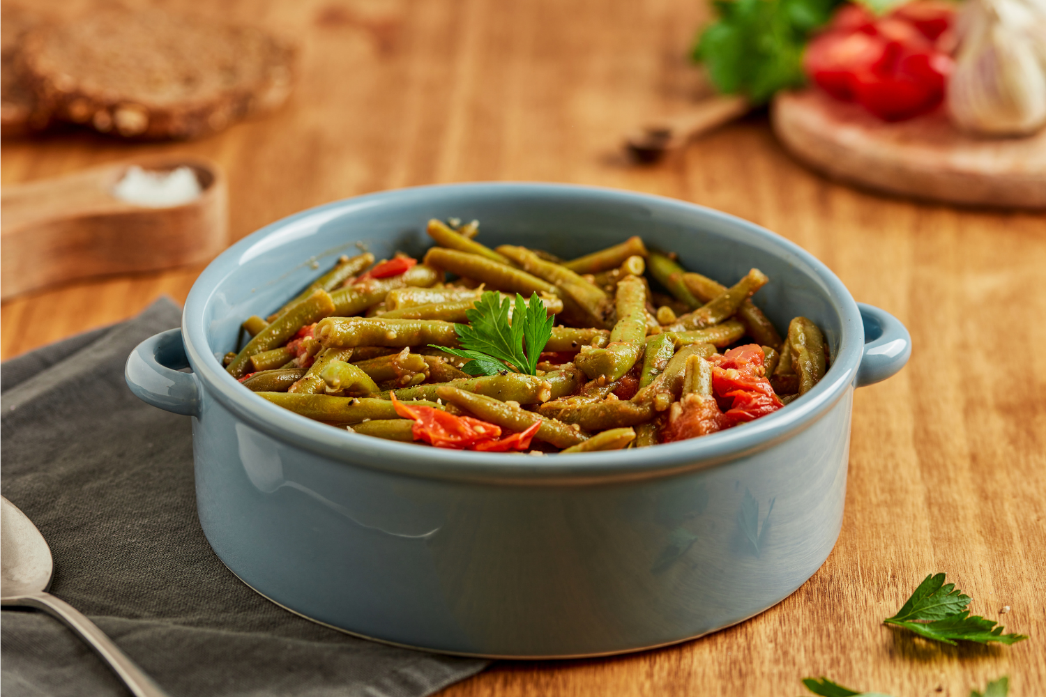 Italian Green Beans With Tomatoes and Garlic - Mediterranean Living
