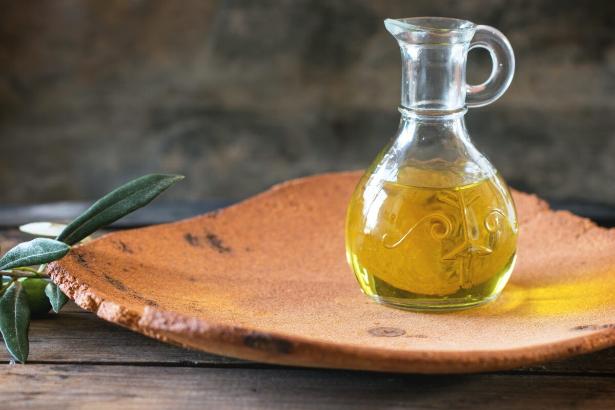 13 Polyphenol Rich Olive Oil Benefits for Better Health