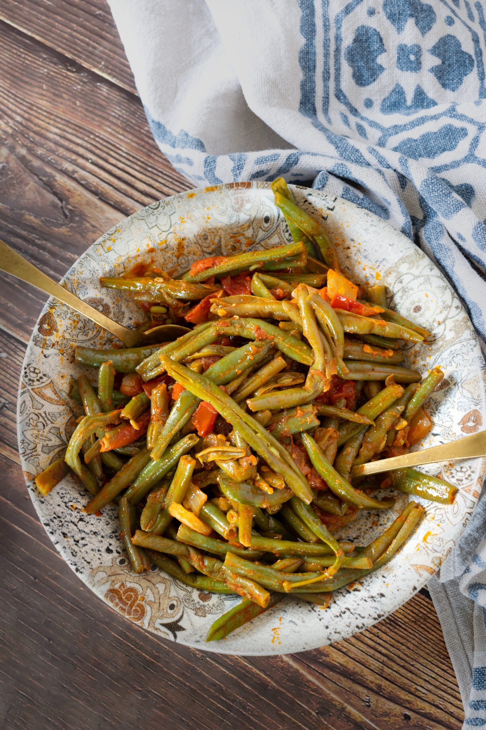 Delicious Lebanese Green Beans Recipe (Loubieh bi Zeit)