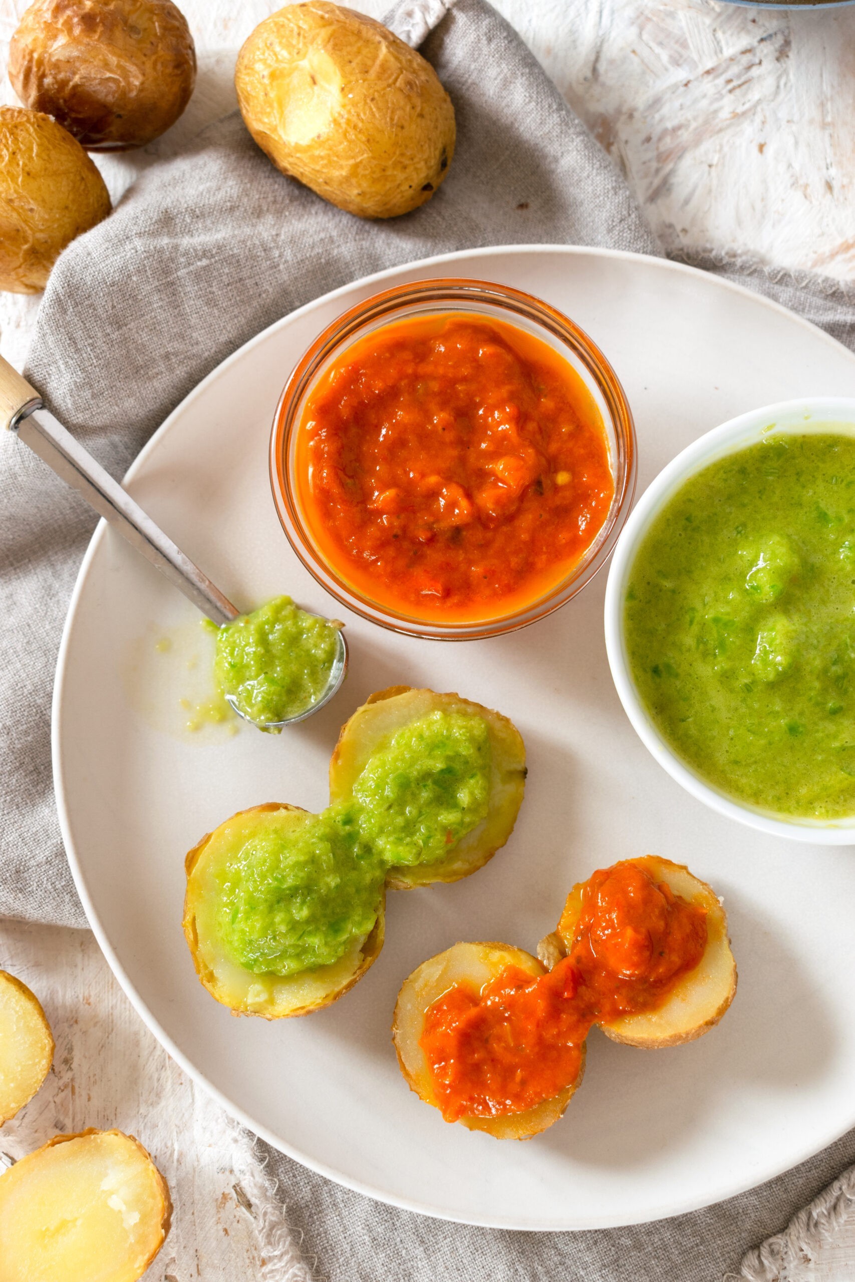 Delicious Spanish Potatoes with Spicy Sauce Recipe